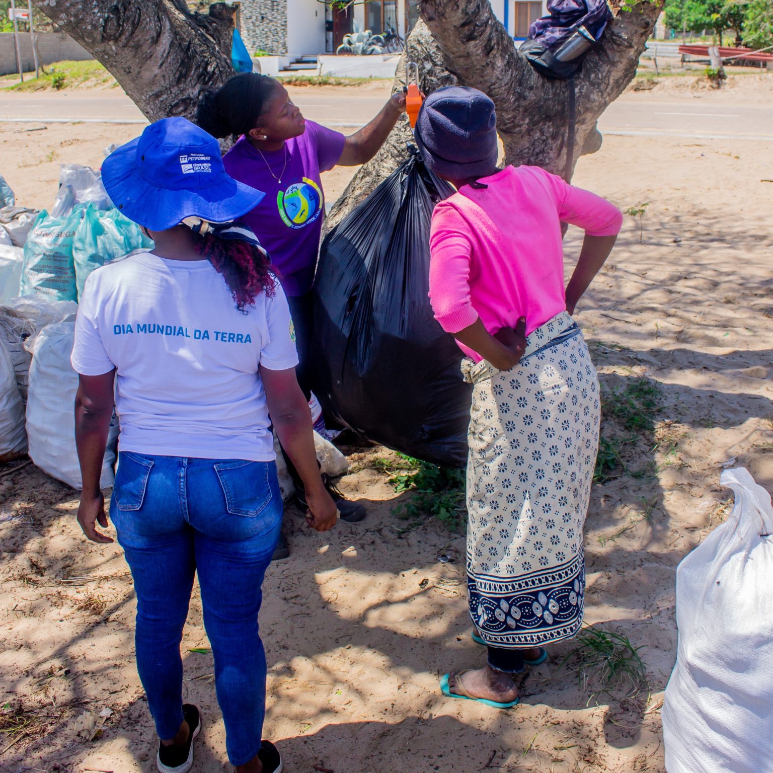 Digitalização da cadeia de gestão de resíduos de Moçambique - Circular ...
